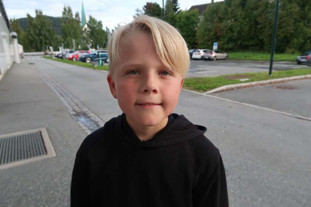 Ung malviking: - Det blir gøy å bli voksen sånn at jeg kan kjøre bil og ...